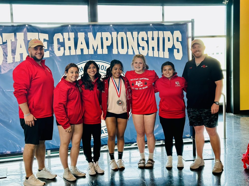 Mendez Wins at State Powerlifting Meet | El Campo ISD